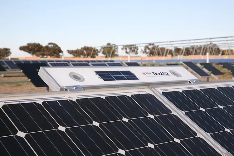 The DustIQ arrives at the Green Energy Park - Kipp & Zonen