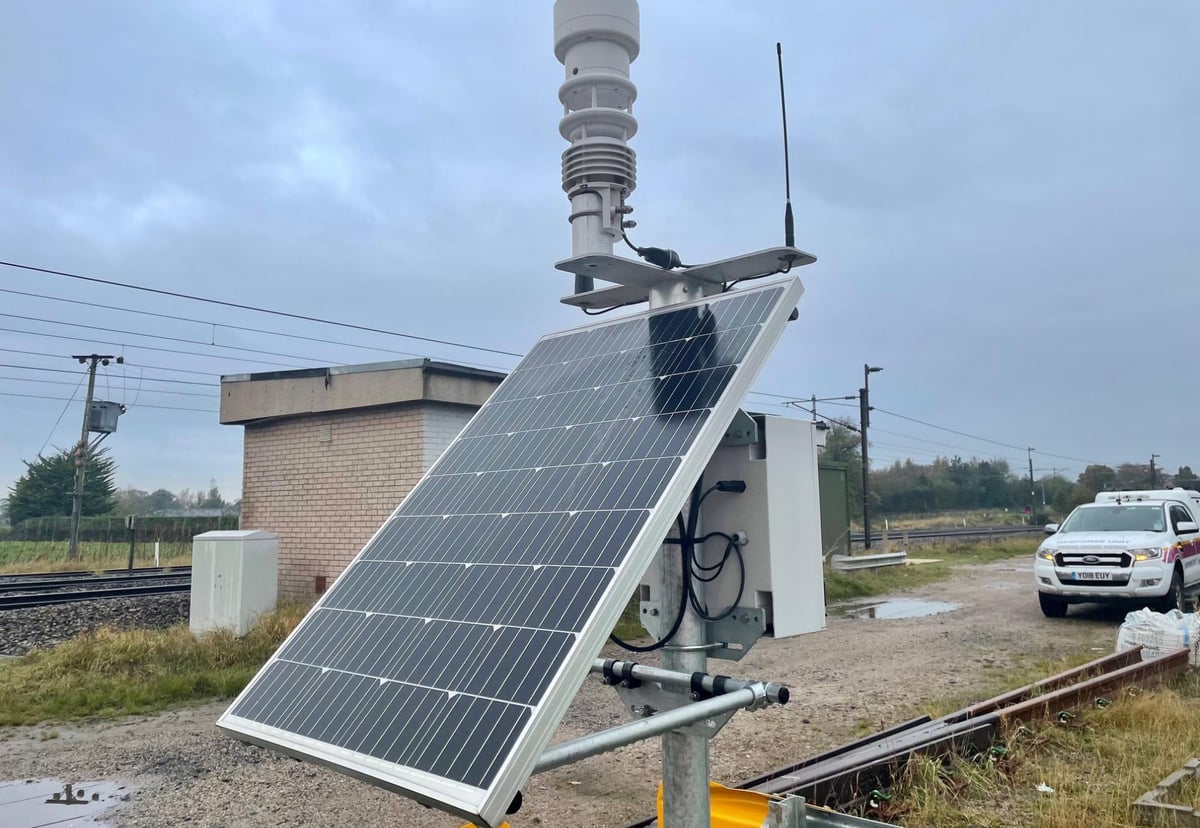 Preventing Rails From Heat-Induced Deformation in the UK - OTT Blog